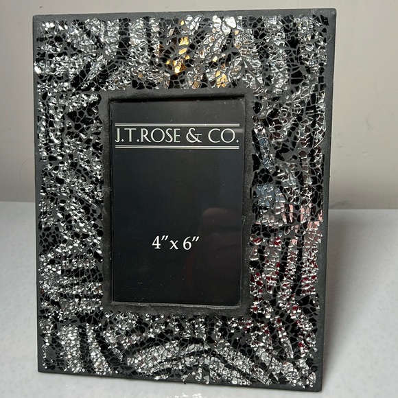 Jt Rose Accents New Jt Rose Frame 4 X 6 Black Silver Glass Table Top Poshmark
